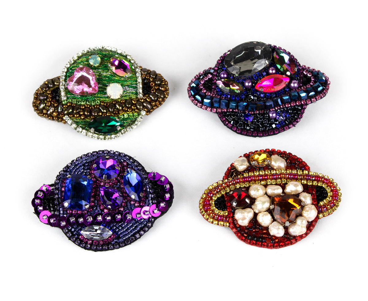 Alicia Wiese, Planet Brooch – Interact Gallery